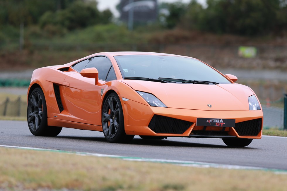 Lamborghini Gallardo LP560 sur le circuit de Bresse